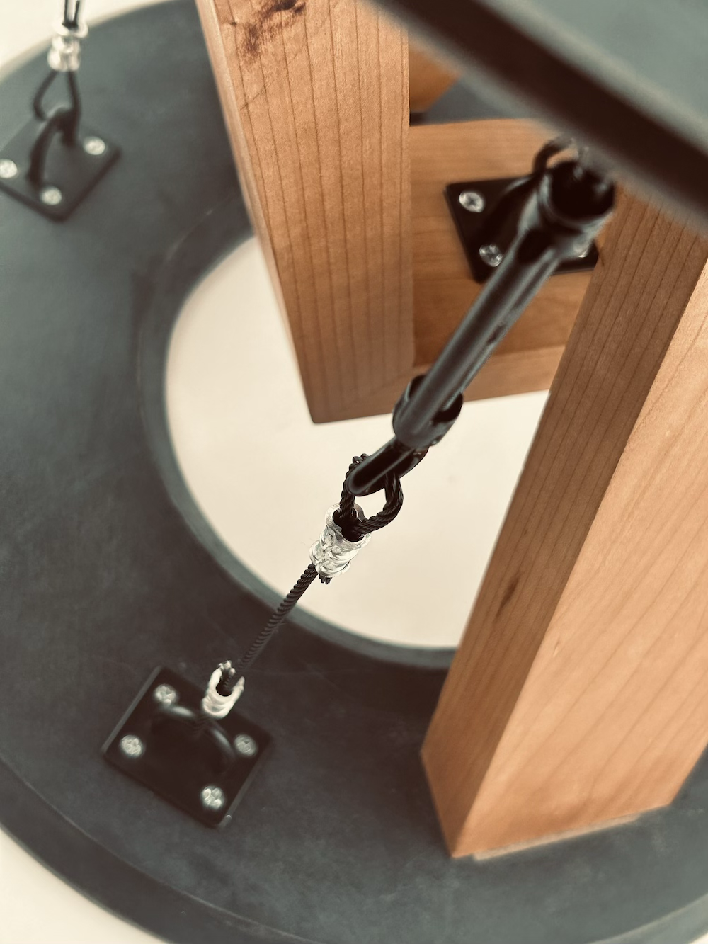 Floating Stool - ArtsEngine